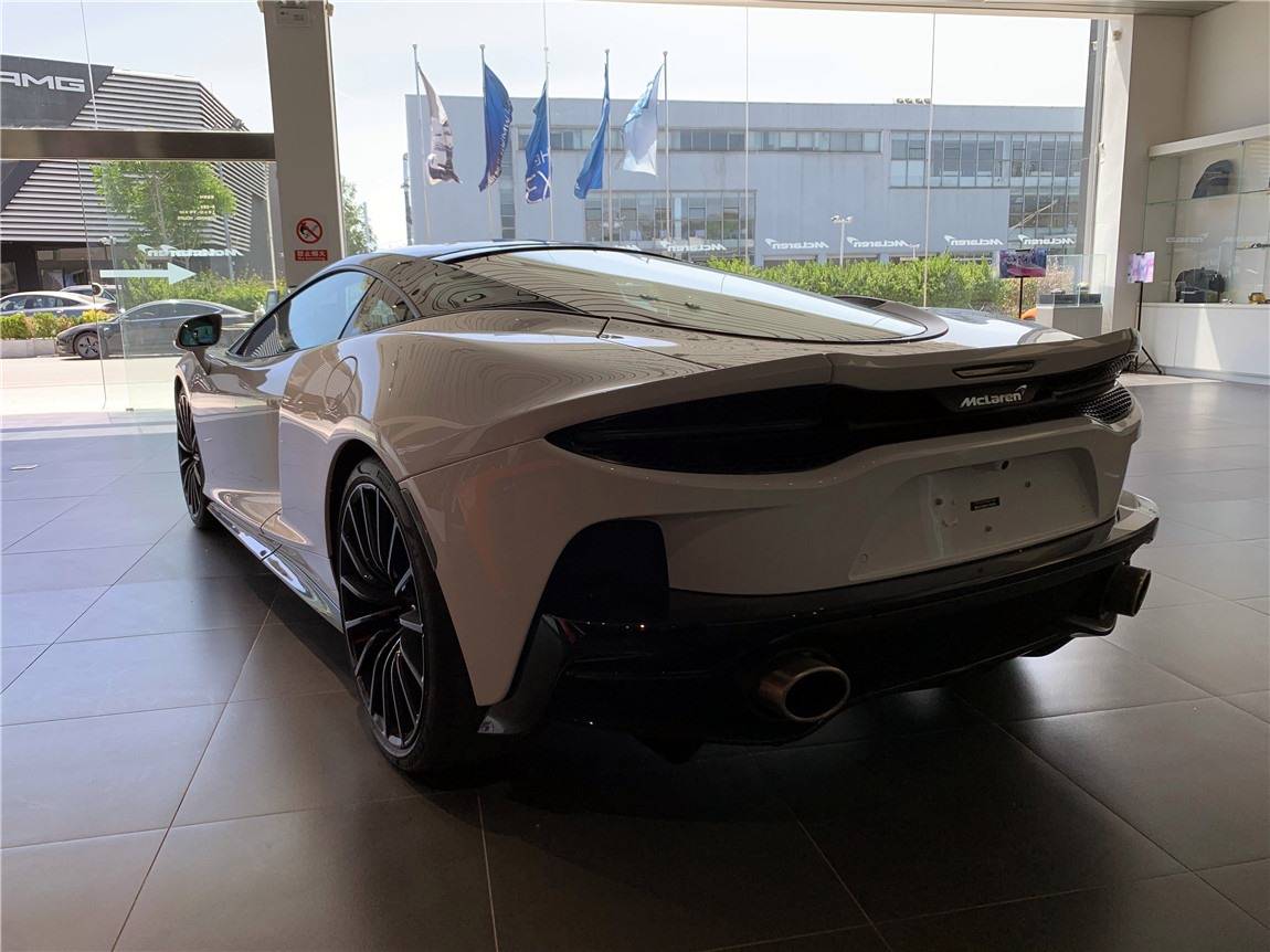 最新款 迈凯伦 GT 硅白米黑-搜狐大视野-搜狐新闻