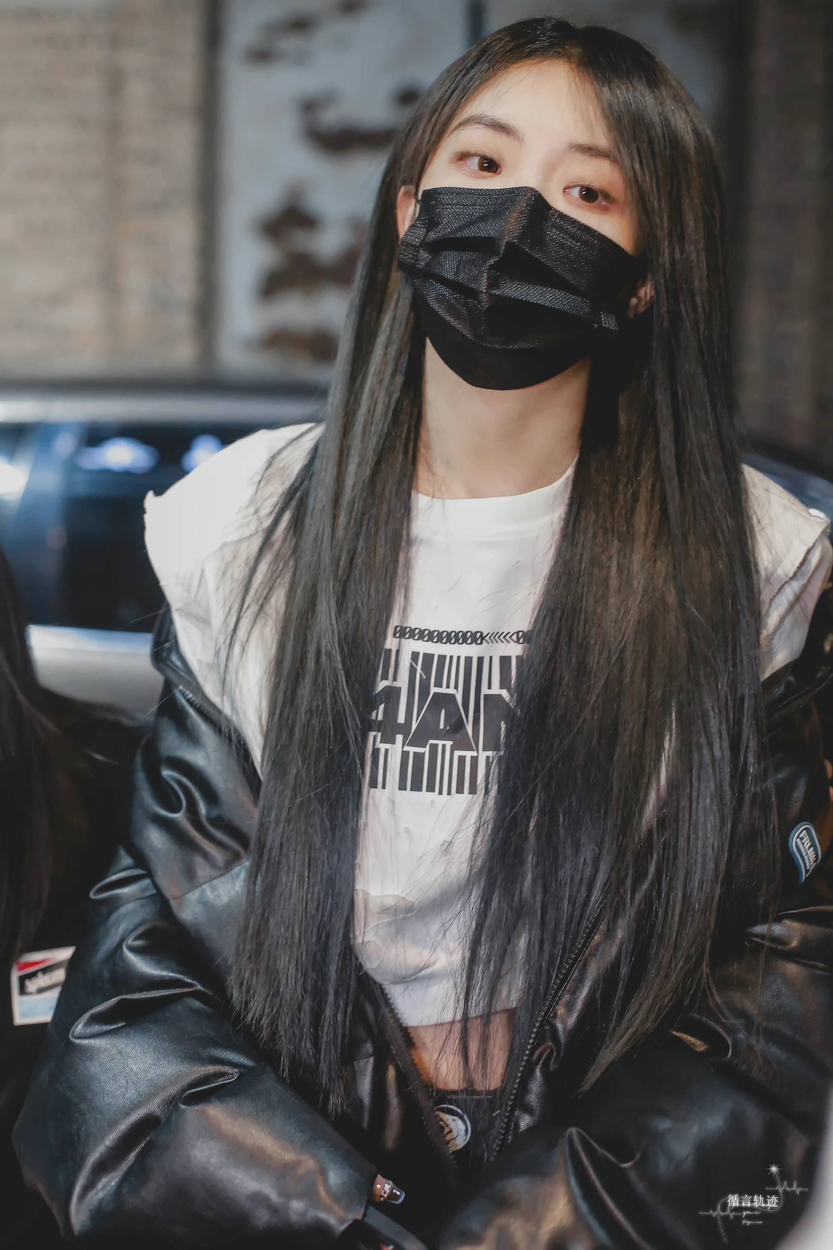 The9毕业演唱会来了，酷姐喻言拍摄上下班路透来袭-搜狐大视野-搜狐新闻