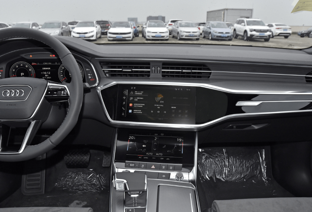 宝马325LiM运动和奥迪A6L 40TFSI动感怎么选？看完才知道差距_搜狐汽车_搜狐网