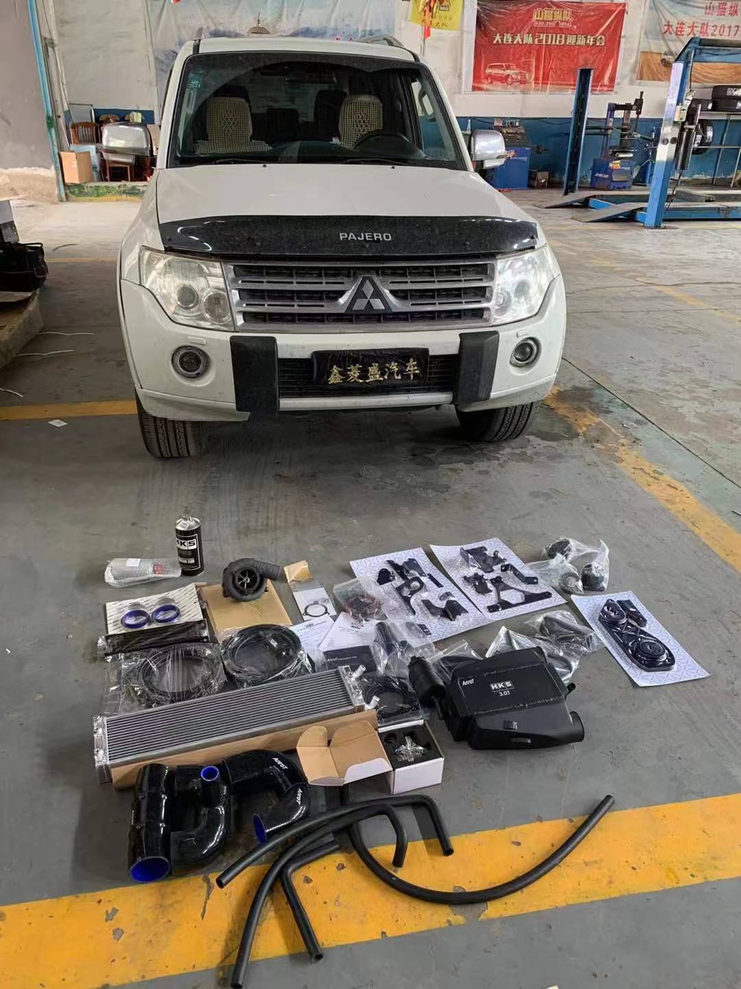 帕杰罗V93动力升级HKS机械增压山猫中的王者 山猫正式归来_搜狐汽车_搜狐网