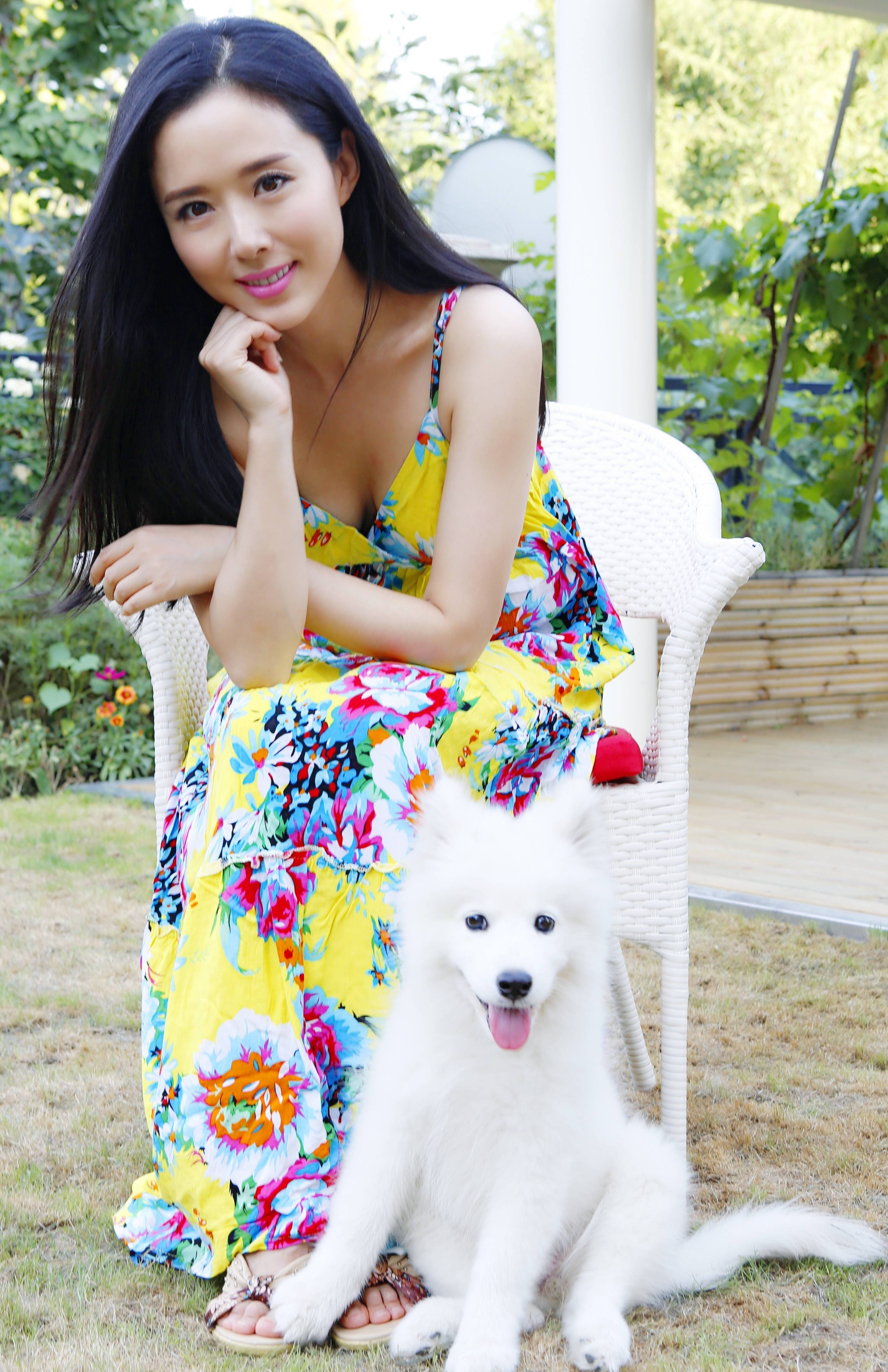 最美嫦娥，中国内地75后女演员颜丹晨-搜狐大视野-搜狐新闻