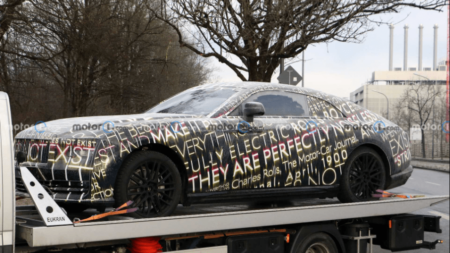 劳斯莱斯Spectre首次谍照曝光 预计将于2023年底发售_搜狐汽车_搜狐网