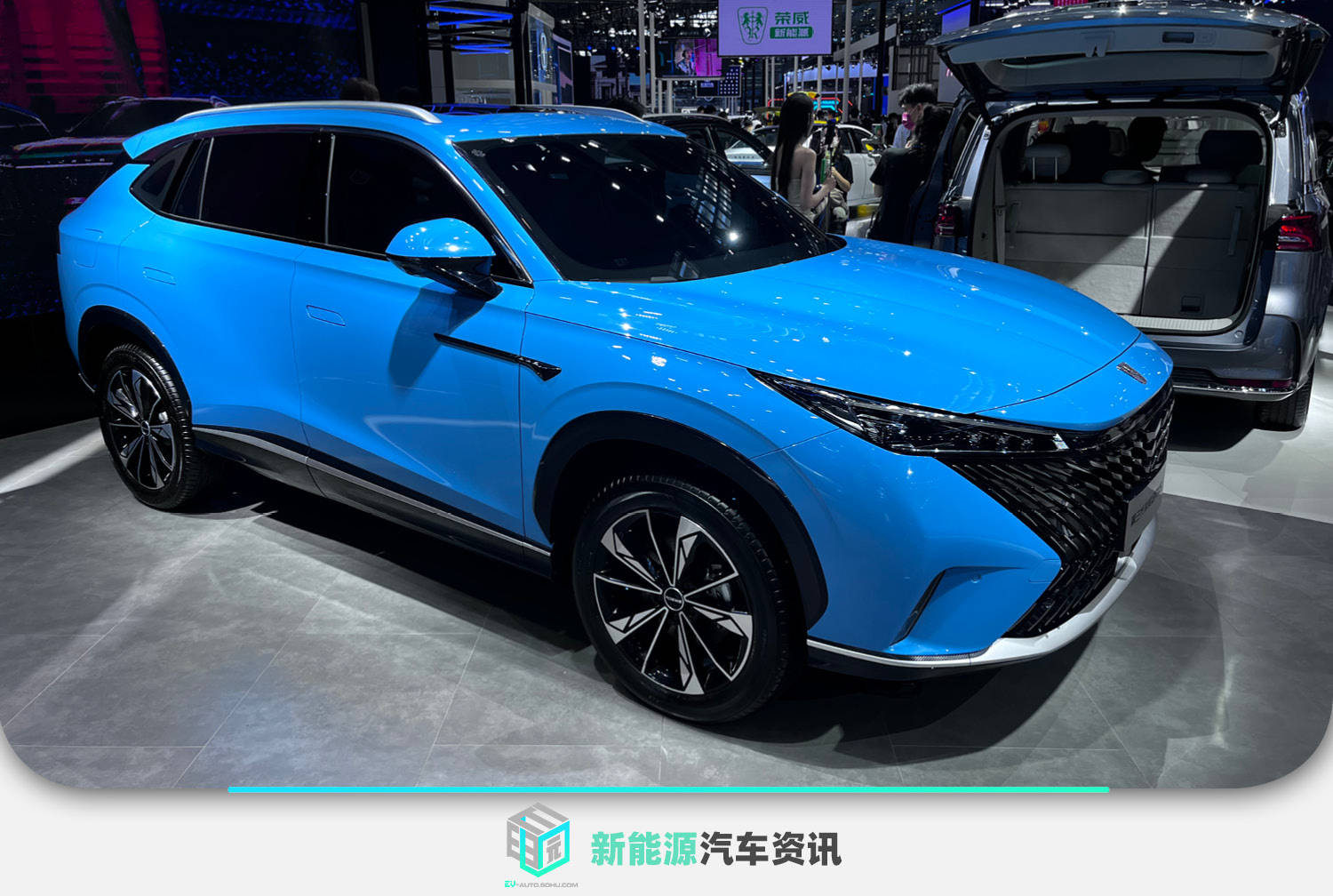 2022粤港澳车展：全新荣威eRX5首发 使用插电式混动系统_搜狐汽车_搜狐网