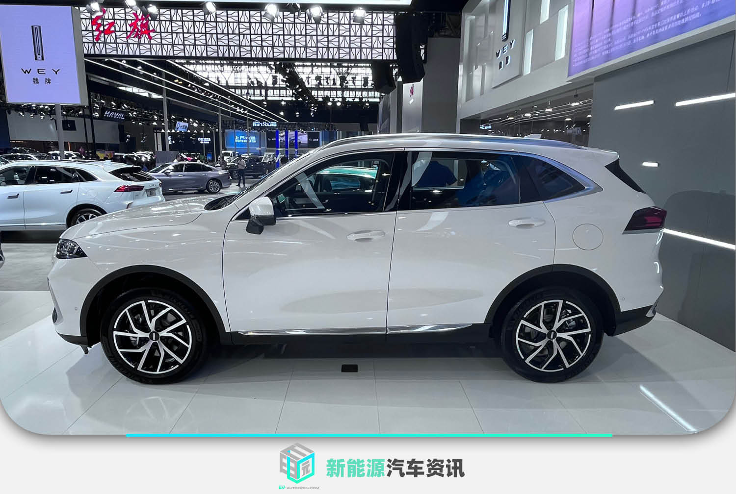 2022重庆车展：魏牌拿铁DHT-PHEV亮相 纯电续航将达184km_搜狐汽车_搜狐网