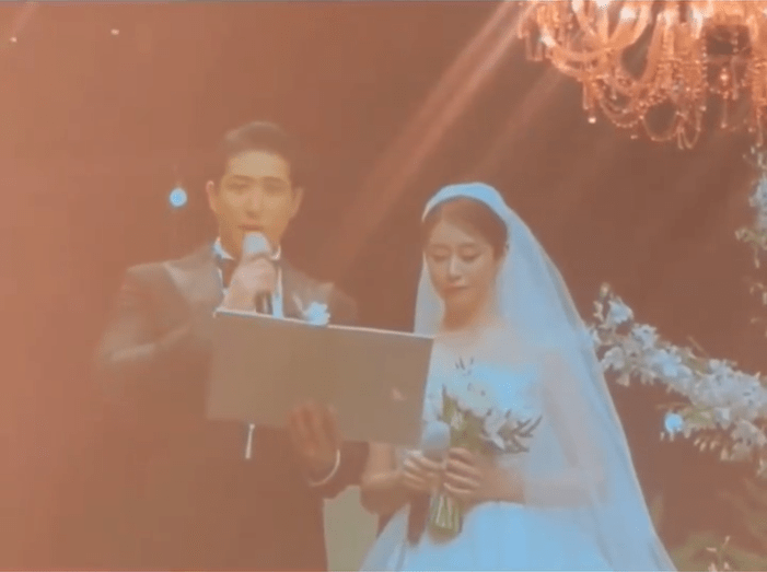 T-ARA朴智妍婚礼视频曝光 IU到场为好友演唱祝歌-搜狐大视野-搜狐新闻