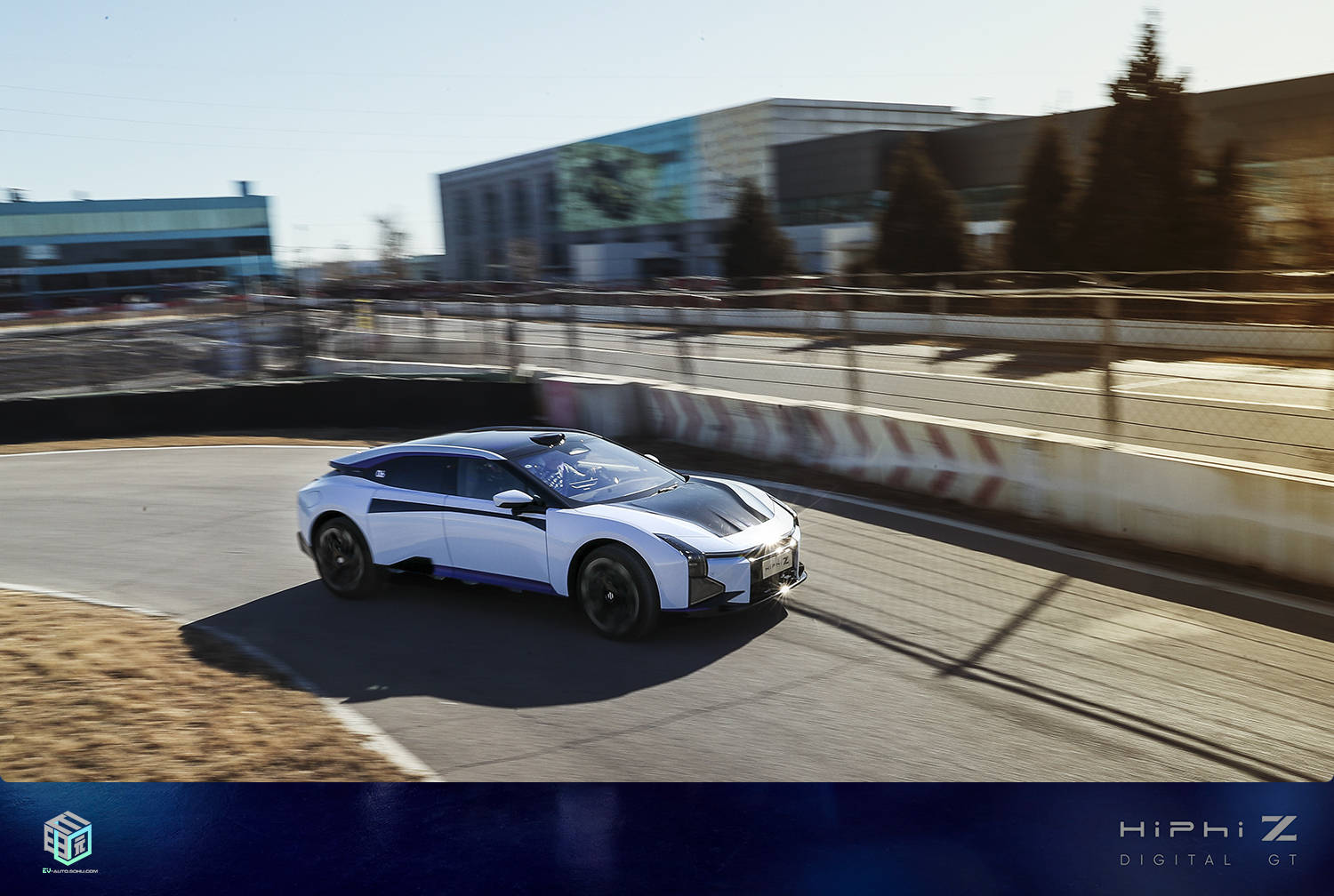 不吹赛道级但却非常好开 赛道试驾体验高合HiPhi Z_搜狐汽车_搜狐网