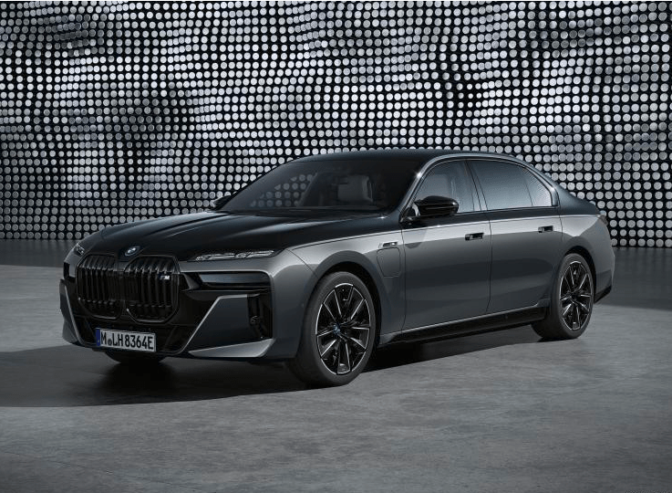 宝马M760Le/i7 M70L同时引入国内，于4月开启预订_搜狐汽车_搜狐网