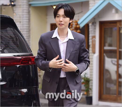 好有Swag！WINNER成员姜昇润金秦禹出席品牌活动-搜狐大视野-搜狐新闻