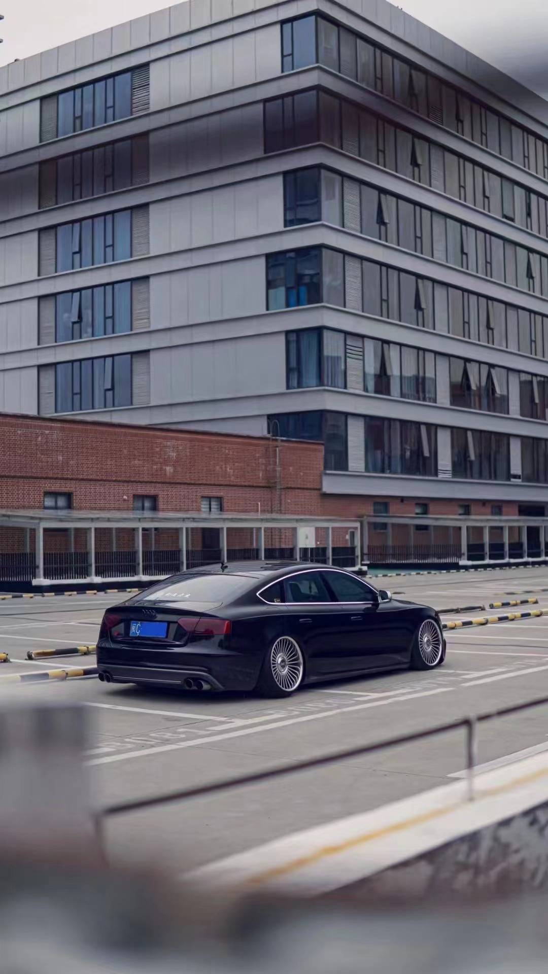 奥迪S5改装AIRBFT气动避震低趴姿态案例分享_搜狐汽车_搜狐网