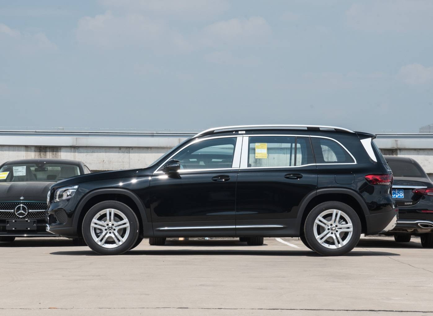 23款奔驰GLB 200时尚型是不是毫无性价比？看完你就明白了_搜狐汽车_搜狐网