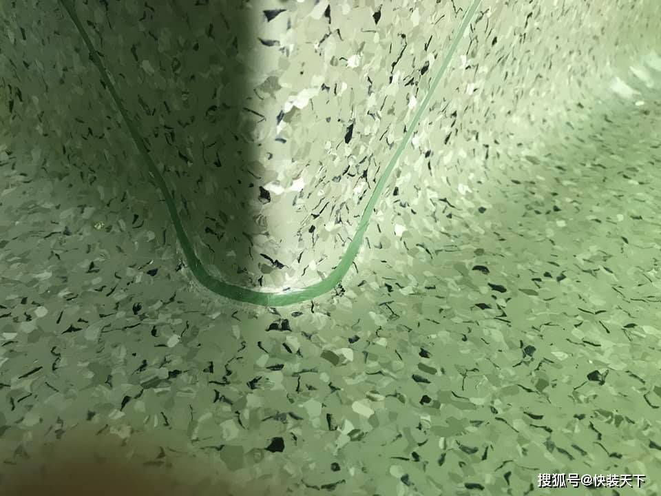IVC地板新知：同质透心PVC卷材技术参数要求_检测_标准_产品