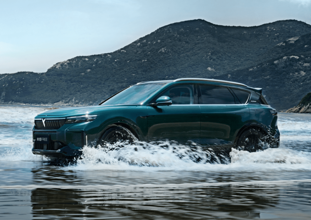 35%销量来自BBA置换，新岚图FREE的大招，理想L7能否接住？_搜狐汽车_搜狐网