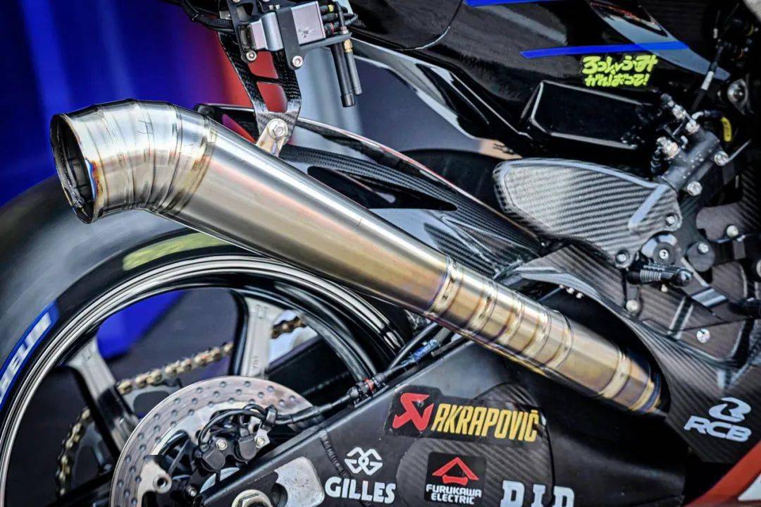 MotoGP 技术杂谈：Yamaha 测试中的新排汽管_搜狐汽车_搜狐网