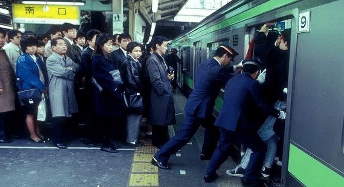 世界上最奇怪的十大工作_these