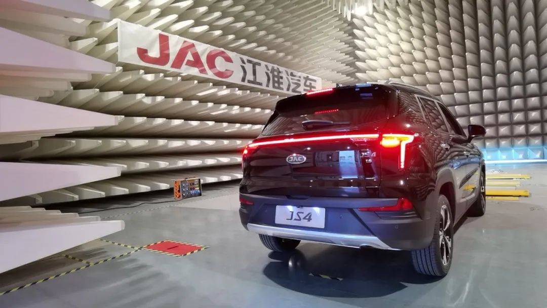 全球百万人共同见证！JS4重磅发布开启JAC国际乘用车3.0时代_搜狐汽车_搜狐网