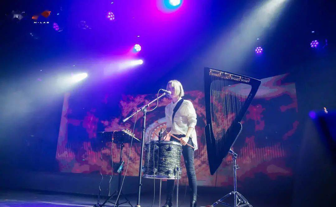 “我知道我就快回到梦里去了”｜福禄寿FloruitShow新专辑《我用什么把你留住》全碟上线-搜狐大视野-搜狐新闻