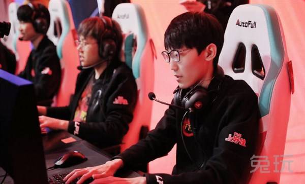 网传Bo与FPX一起办签证？有望参加MSI季中赛_消息