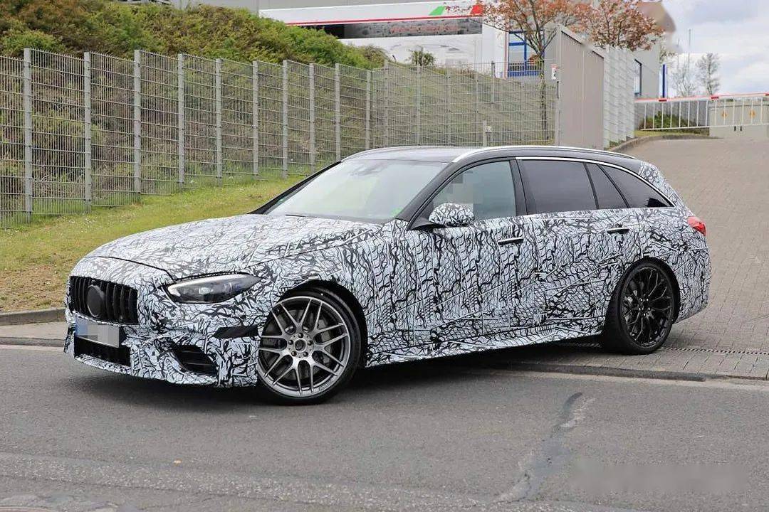 新一代梅赛德斯-AMG C63 Estate (W206) 混动超旅原型路试_搜狐汽车_搜狐网