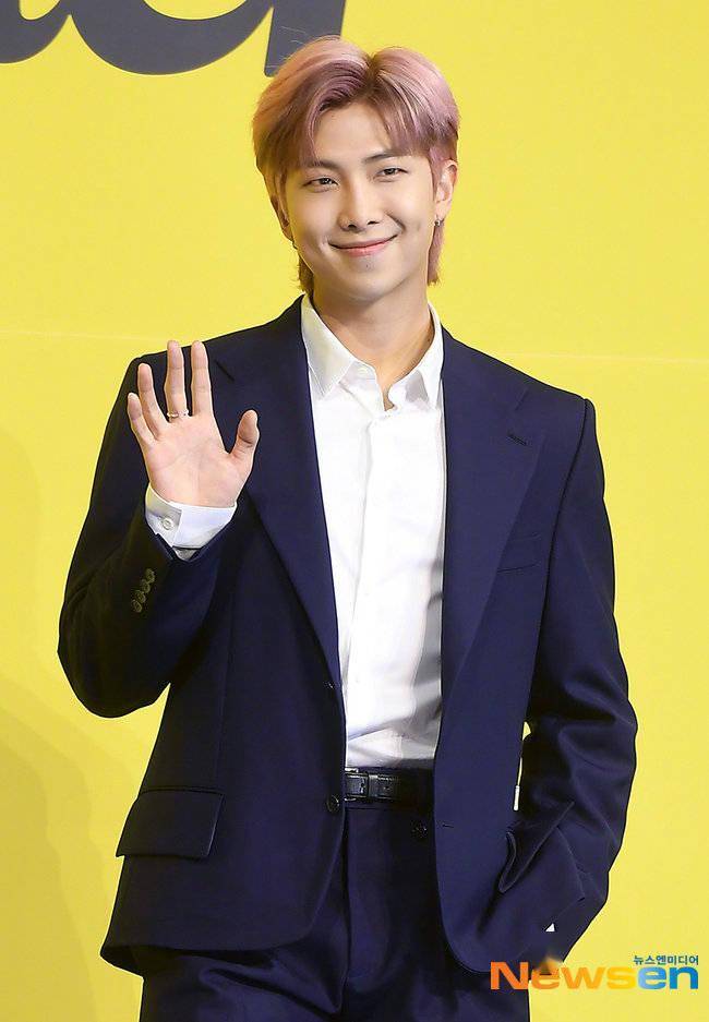 防弹少年团RM作为制作人的实力得到认可_rapper