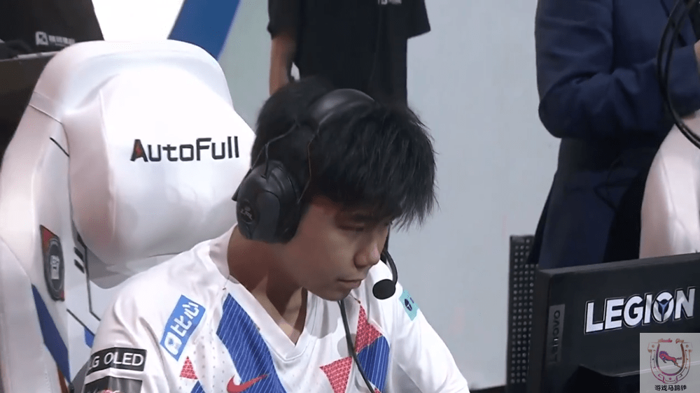 EZ两次跳脸被秒LGD不敌RA！欧洲打野首秀满分_Shadow