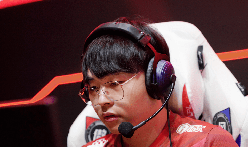 仍是那支熟悉的WE？WE主场不敌FPX，苦吞夏季赛首败_上中