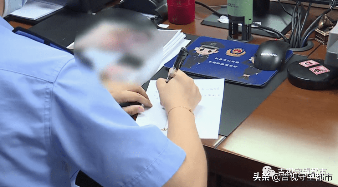 无法回国人员，可委托近亲属换领身份证_信息