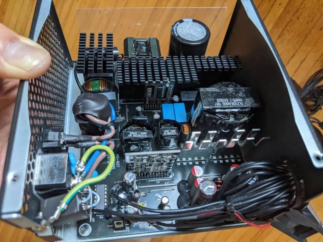 科技年轮 | ATX电源标准的变迁，聊聊Intel的ATX 12VO（下）_供电