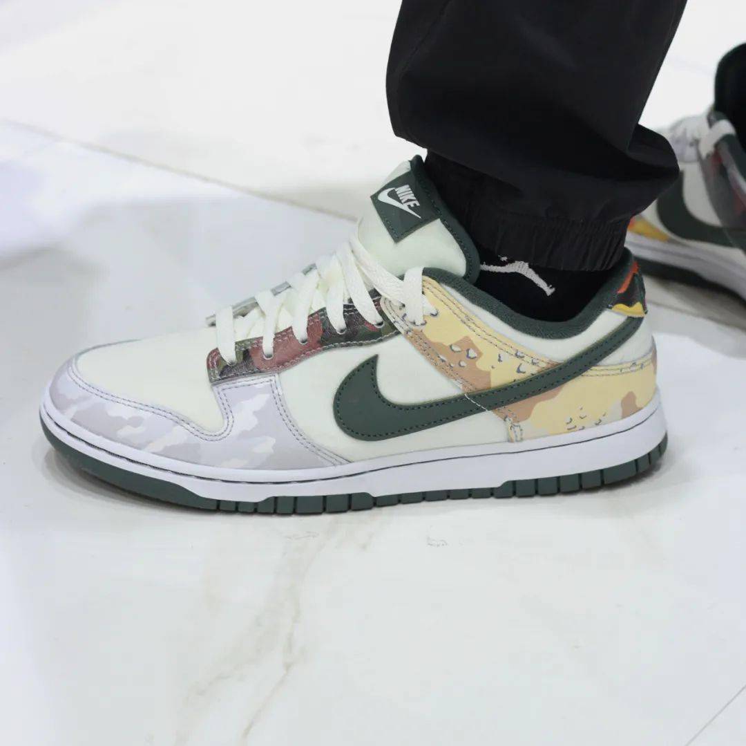 简约而不简单，原来这才是大家最爱 · NIKE DUNK “GREY FOG” & “LIGHT BONE”｜SOAR 发售回顾_佛山