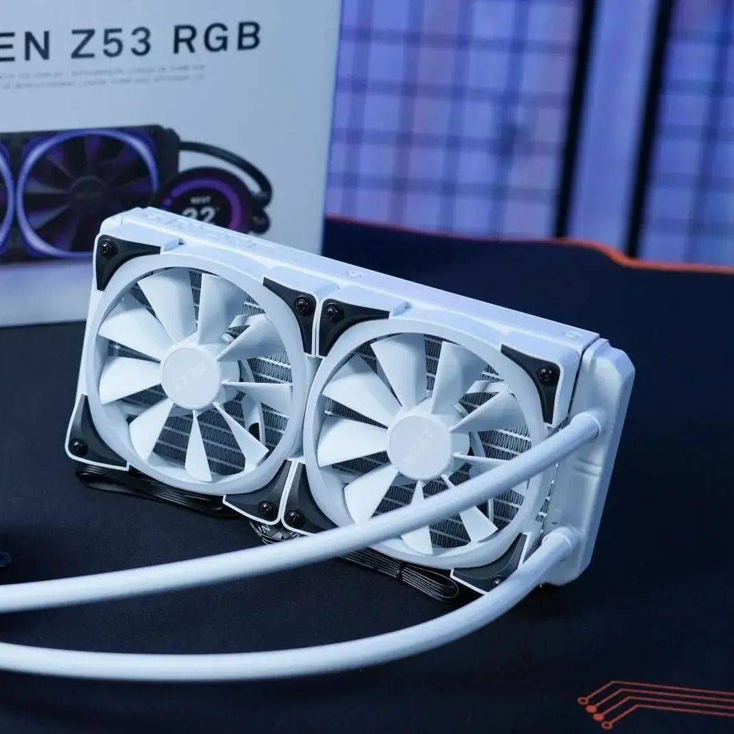 散热靠谱颜值高，RGB灯效再升级！NZXT Kraken Z53 RGB一体式水冷散热器体验_冷头