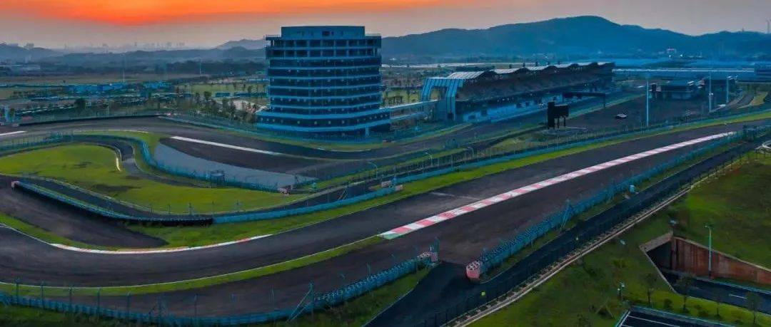 CTCC株洲站围场动态 | NGCC杯雨中率先完成试车_比赛