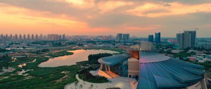 京东产业园开园、万人马拉松开跑，保定东部如何成为“城市名片”？_发展