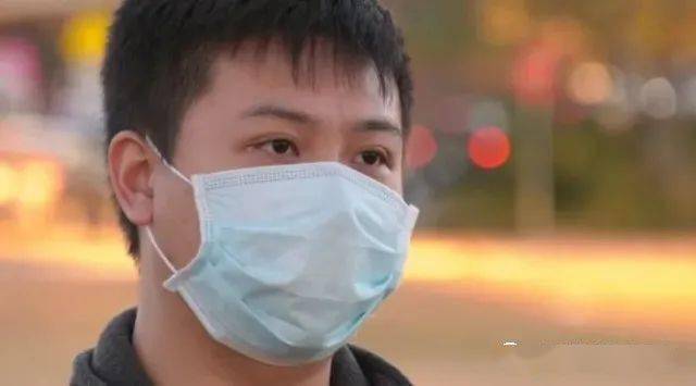 加拿大中国留学生遭学校驱逐！只因拒打疫苗_接种