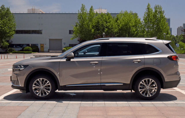 全系9AT，2.0T爆出272马力，高速210码稳如牛，提供5座、7座_搜狐汽车_搜狐网