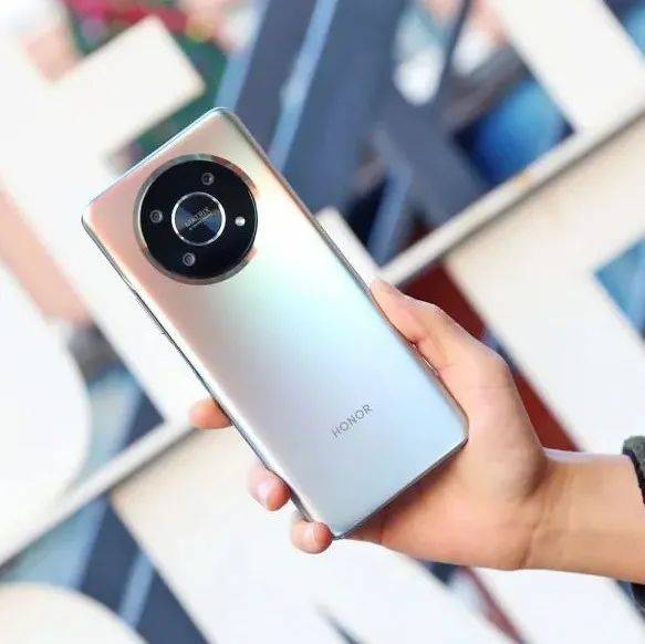 荣耀 X30 上手：120Hz 高刷大屏+66W 闪充，千元档新选择_相机_手机_充电器