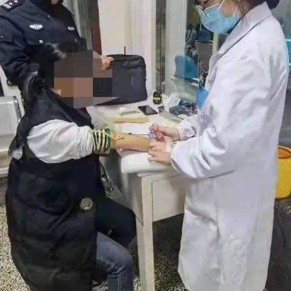 龙港奇葩女子:想到拘留所里待几天余女士卢警官相关