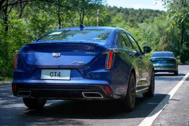 跑山么、后浪们？2.0T+237匹大马力后驱CT4山路试驾体验_搜狐汽车_搜狐网