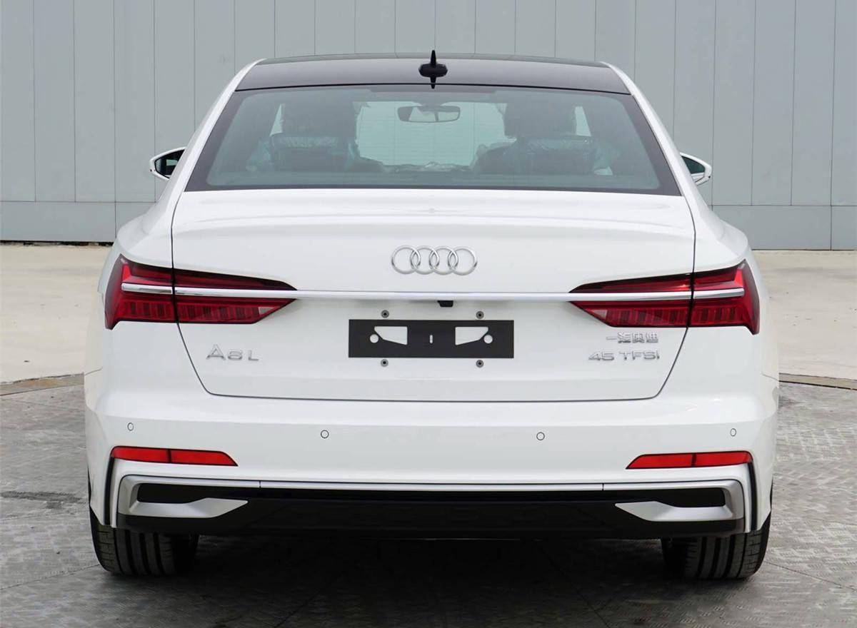 “老干部”换新颜！新款奥迪A6L实车曝光，双前脸，外观更年轻_搜狐汽车_搜狐网