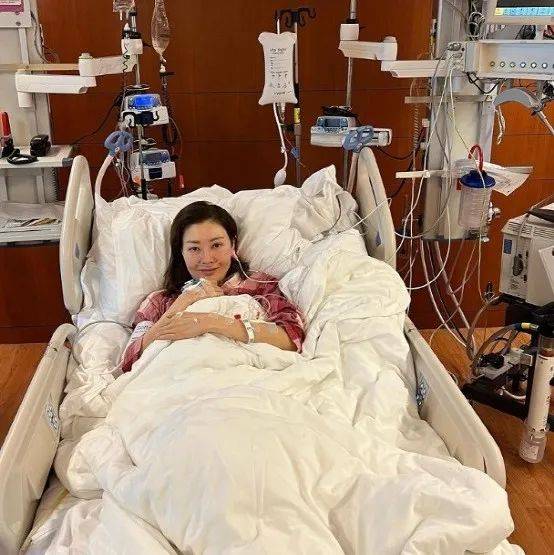 知名港星李嘉欣，被送ICU抢救48小时“捡回一命”！_东网_天门_医生