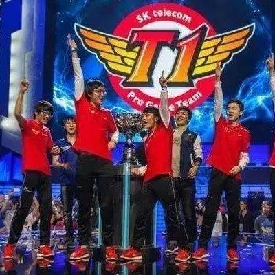 跨时代而论，SKT三套全巅峰冠军阵容打循环赛制BO5谁更强？_-Wolf_ADC-Bang_中单