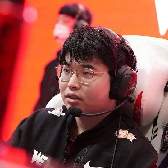 WE痛失好局不敌OMG！姿态：打团打不过，运营玩不了_比赛_中野_选手