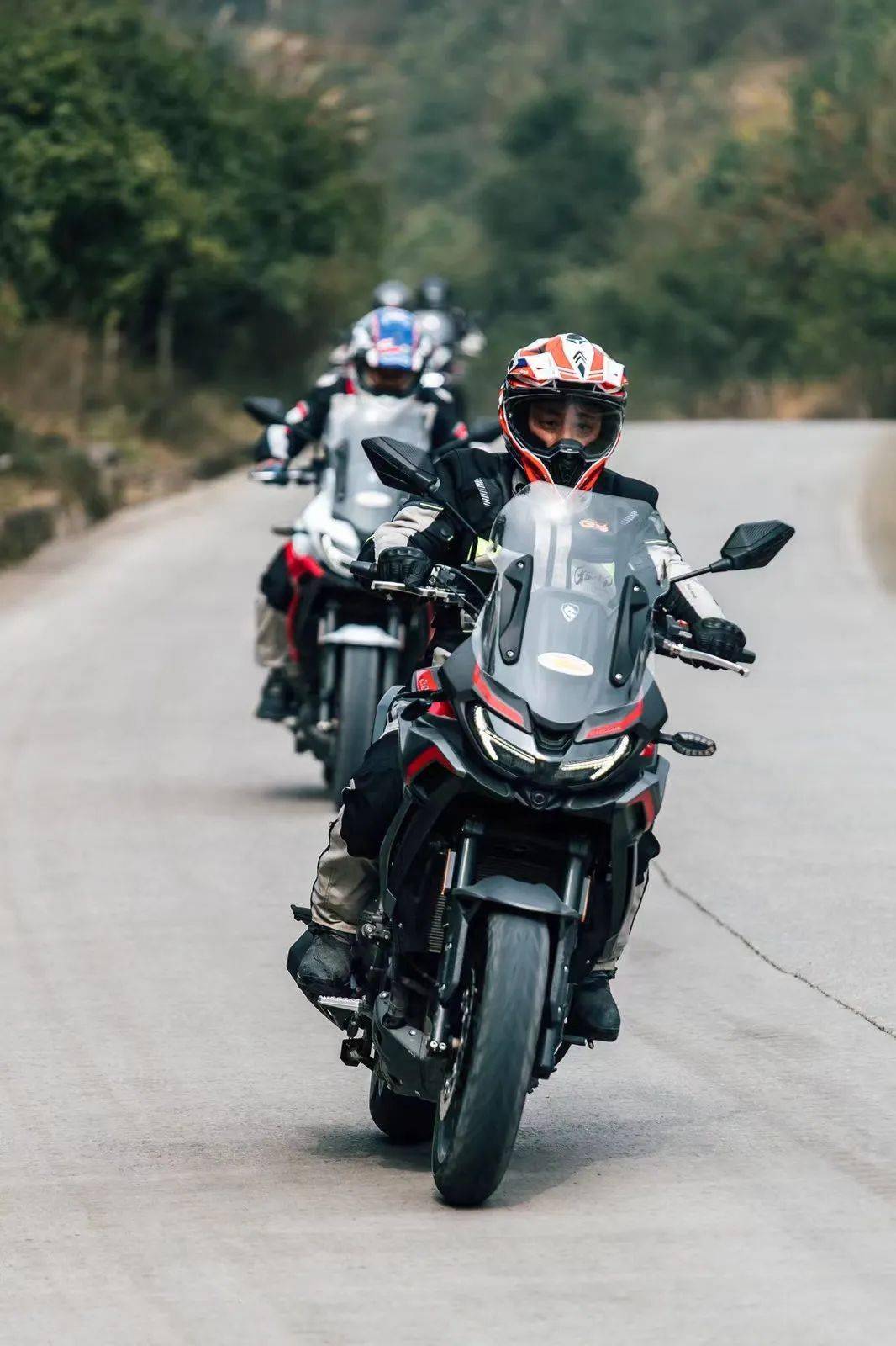 五年磨一剑（四）2月媒体品鉴日，RX6批量上市_搜狐汽车_搜狐网