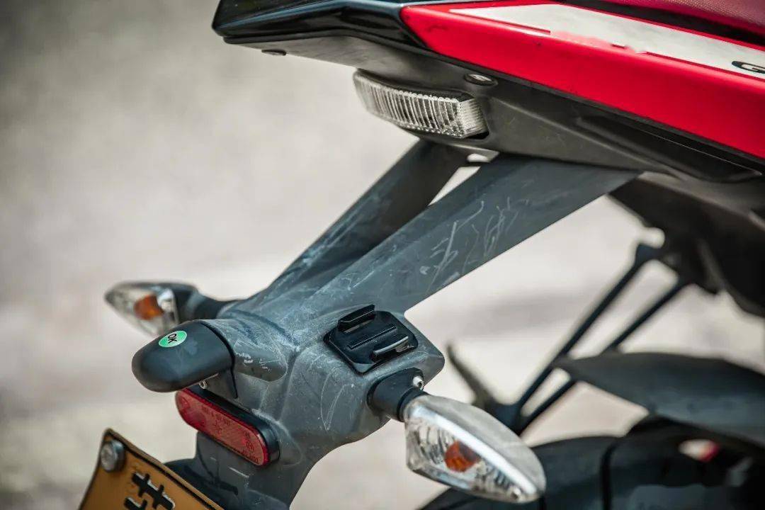 入门钢炮今犹在，岁岁年年人不同——阿普利亚GPR150/250R对比_搜狐汽车_搜狐网