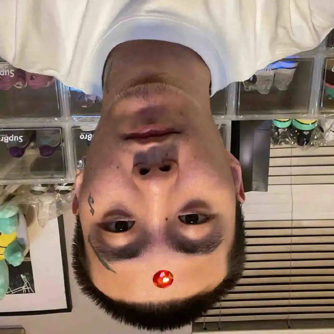 当Melo模仿小乌兹镶钻..._西蒙_Diss_说唱