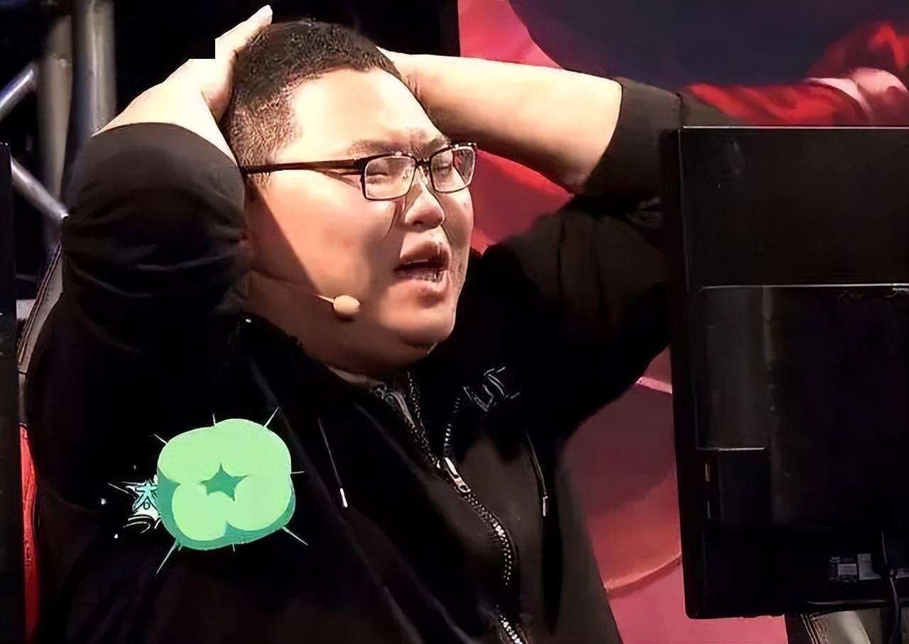 PDD直播遭遇自爆卡车，打游戏突然传出奇怪声音被超管拿下_处理_违规_情况