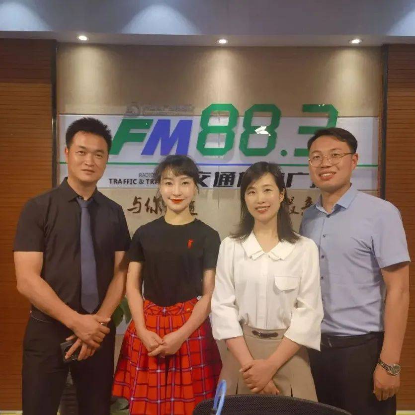 《883帮女郎》律师在线丨贵州识君律师事务所李明富律师、张正林律师做客直播间_黔西南州_法律_专业