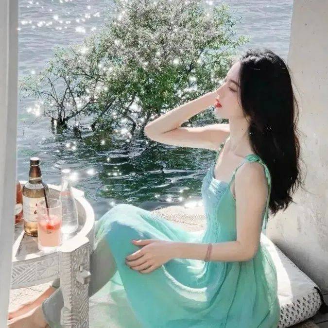 让男人对你死心塌地的几个动作,有些女人一个都不懂时候样子母爱