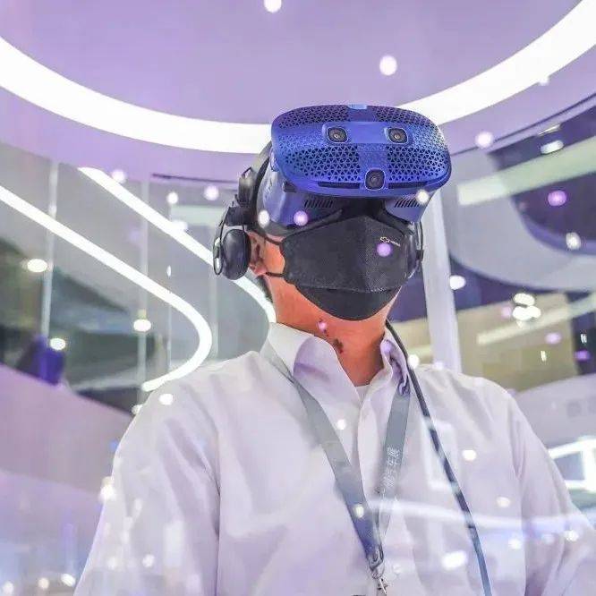 元宇宙大幕拉开，谁在“跑马圈地”？_星际_商业_Web