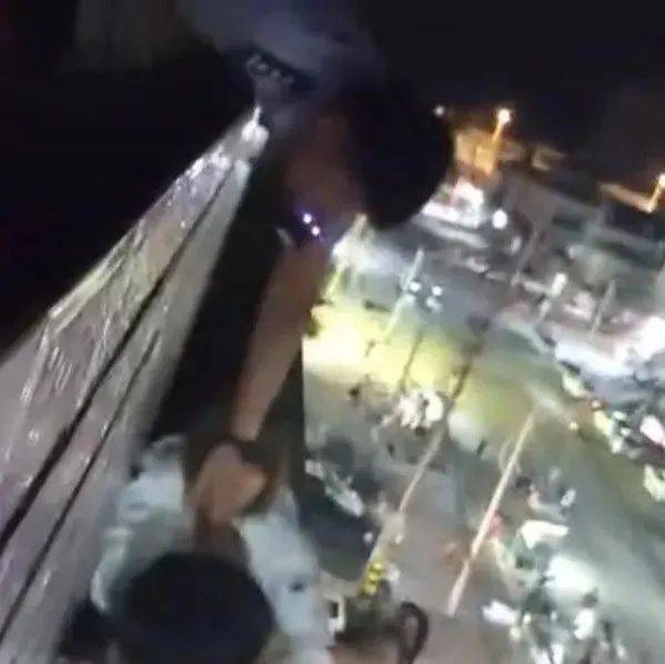 紧急！深夜，事发漳州某招待所六楼天台，一女子欲跳楼轻生！颜厝救援行为