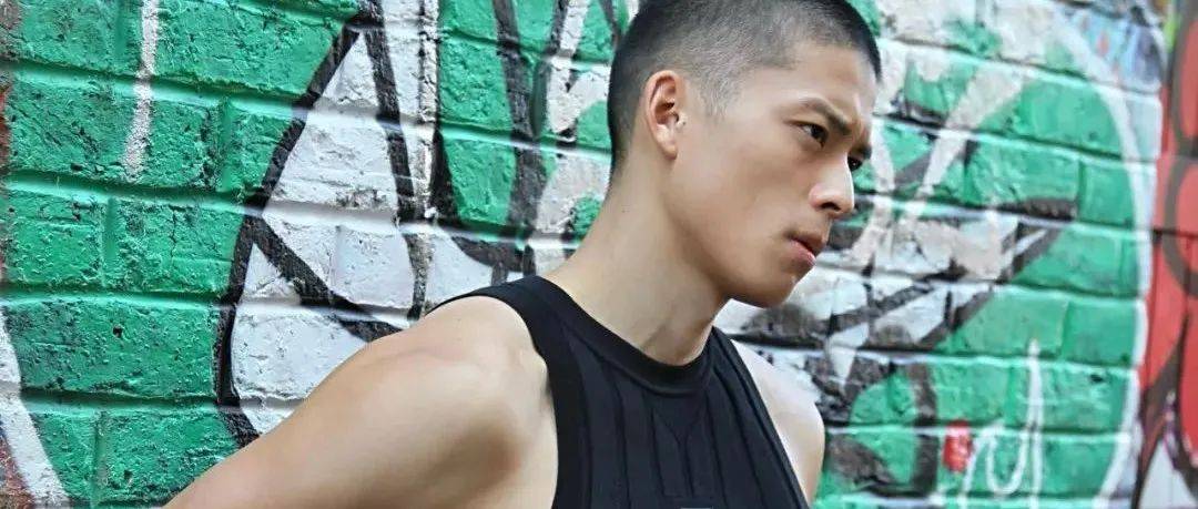 英国华裔男模成为 BURBERRY 广告面孔！_Cho_Aaron_成绩