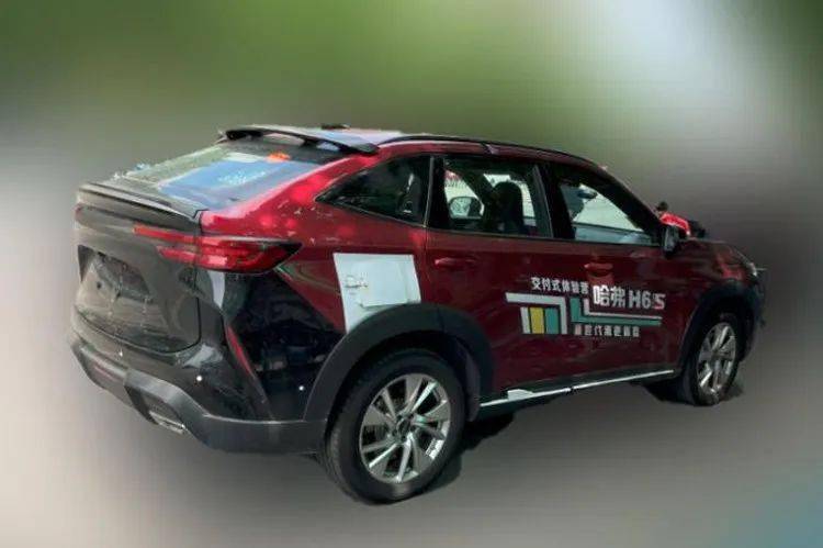 搭载自主研发的插电混动，哈弗H6S DHT-PHEV谍照曝光_搜狐汽车_搜狐网